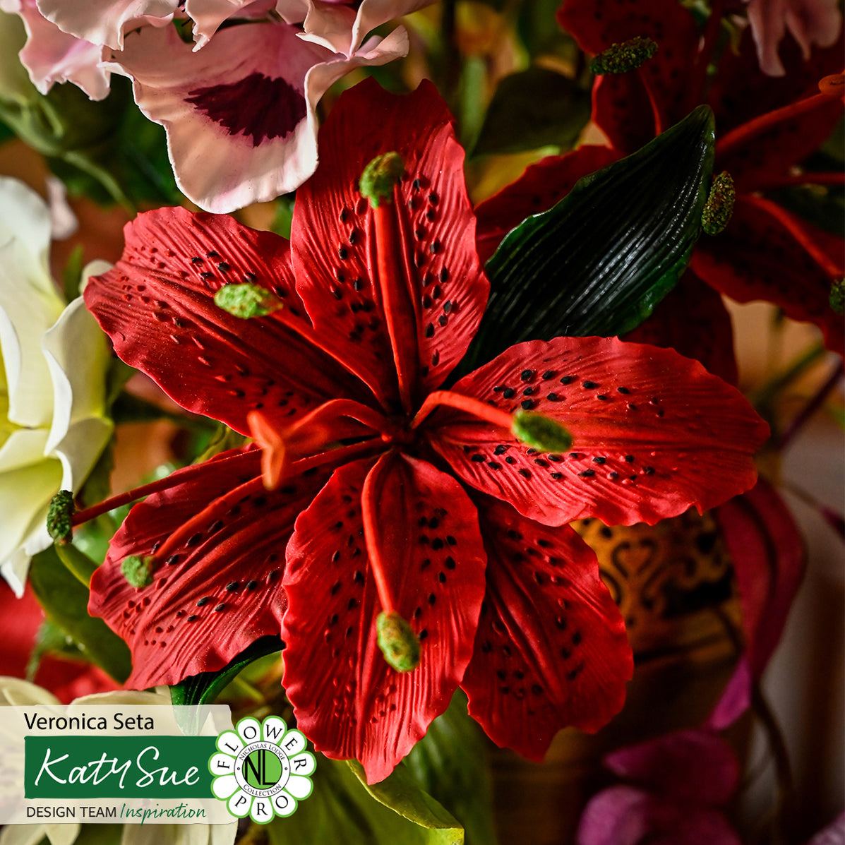 Flower Pro Lily Silicone Mould & Veiner — Katy Sue Designs